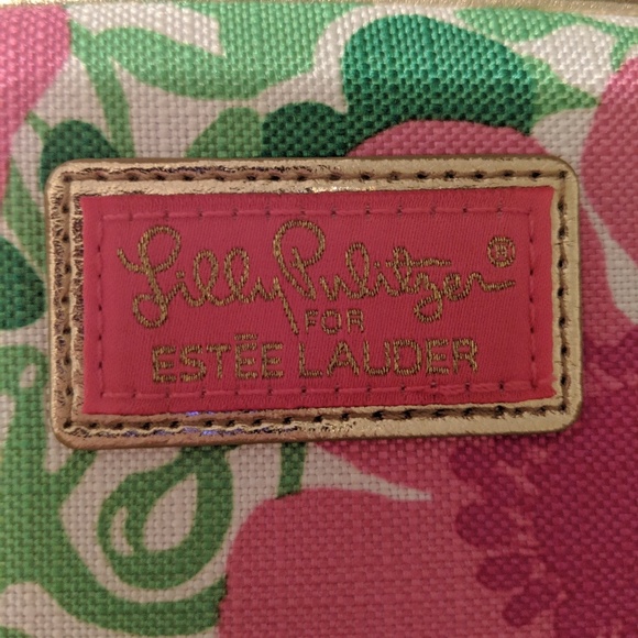 Lilly Pulitzer | Bags | Lilly Pulitzer Pink Floral Cosmetic Bag | Poshmark